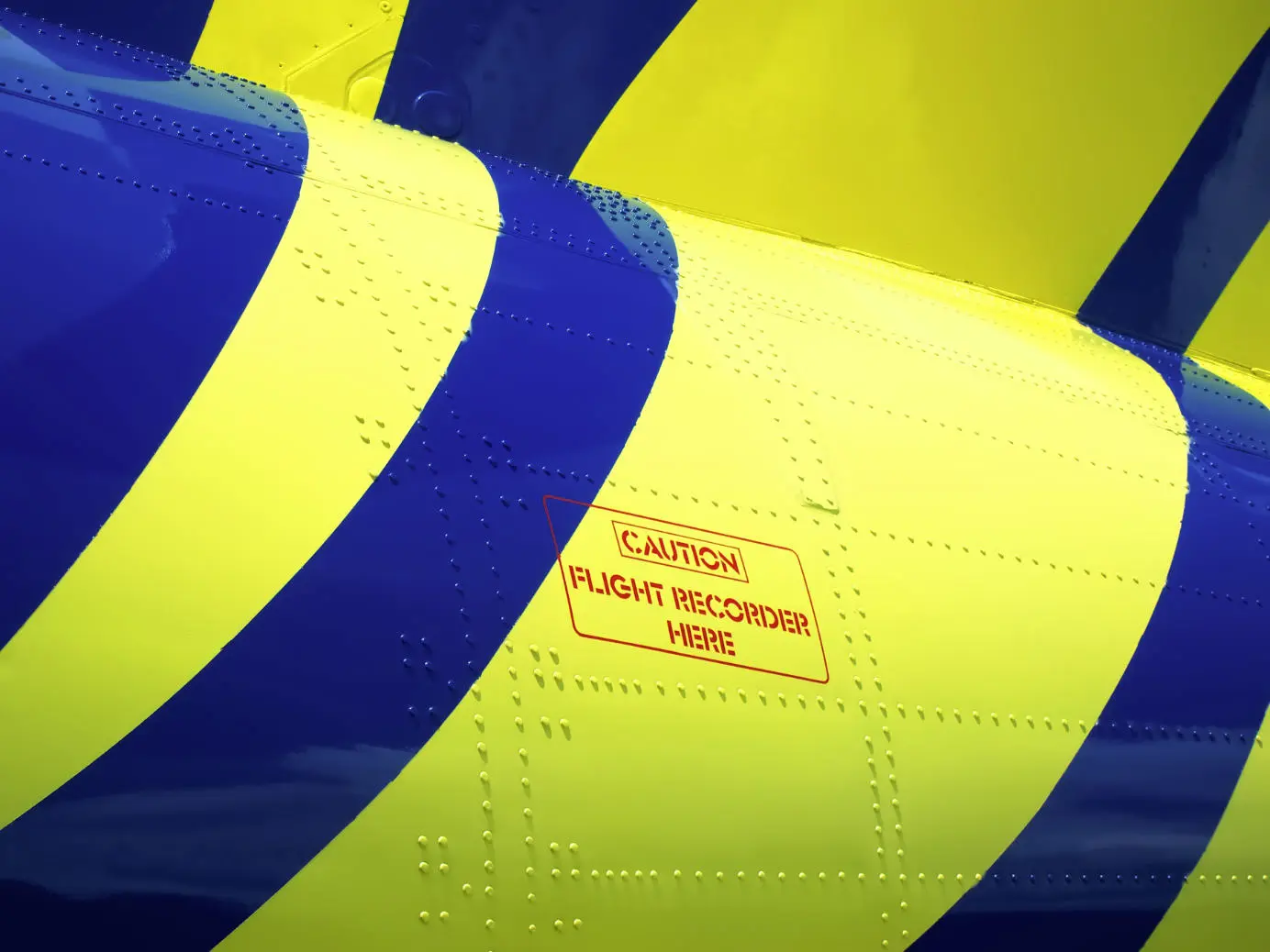 Where Is the Black Box Located on an Airplane? - Planenerd